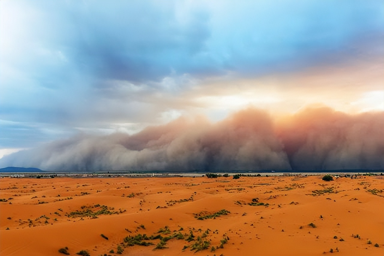 What happened to India in 2001, why did it rain for two months in a row ...