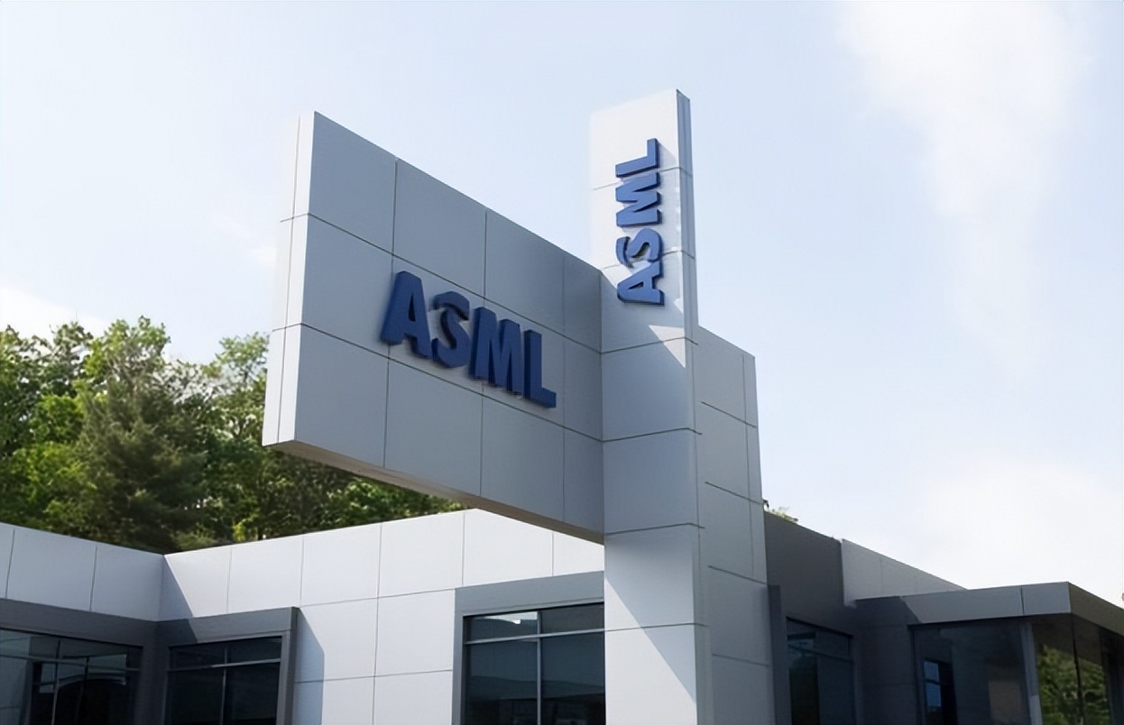 100 lithography machines? ASML's position is confirmed, and China Chip is completely "isolated ...