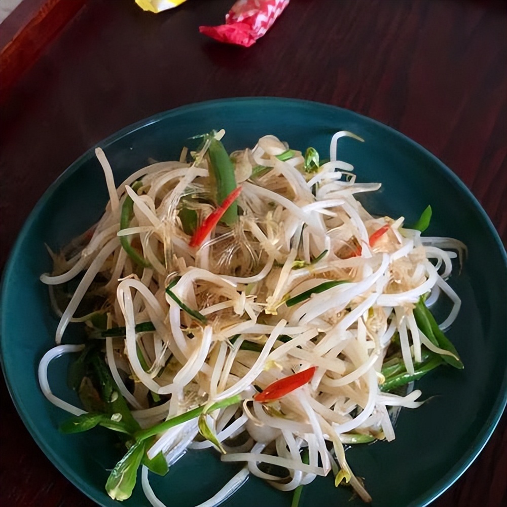 Mung bean sprouts are paired with this ingredient, which is crisp ...