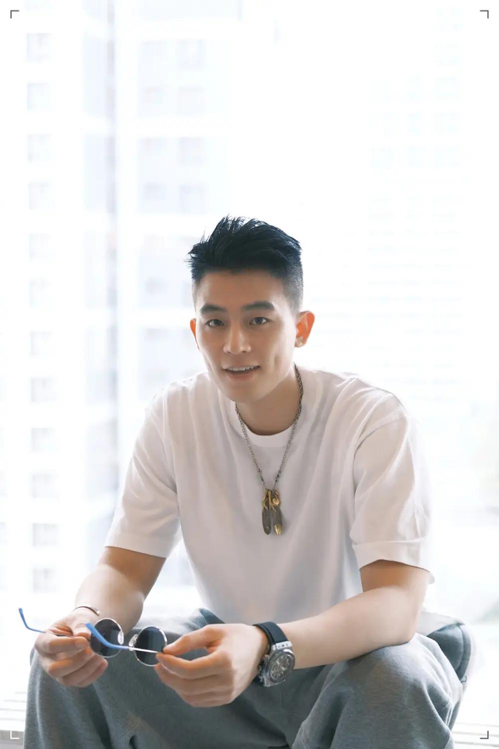 Ou Hao: Get rid of the label of small fresh meat and go farther and ...