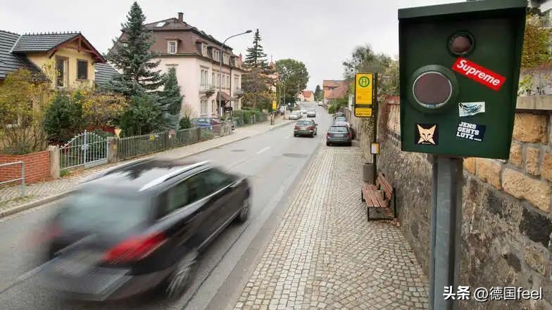 Passengers are also fined for prompting! Using this app while driving ...