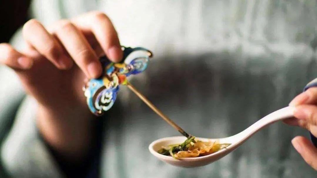 The legendary silver needle to test poison, is it true? - iMedia