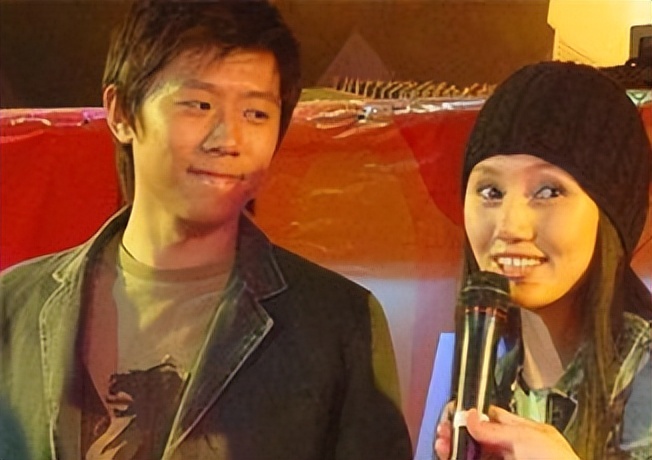"Merry" Gao Yuanyuan: Zhang Yadong was cut off by Xu Jinglei for urging ...