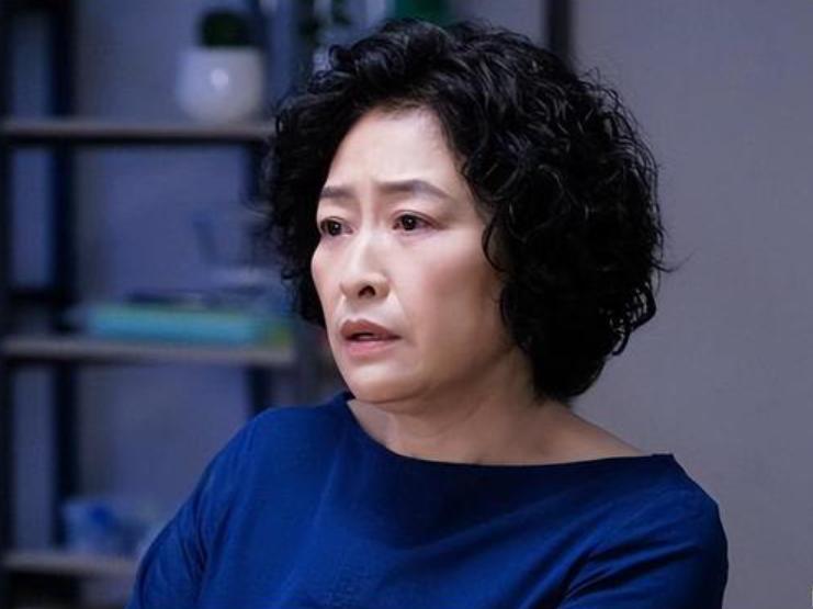 Actor Xu Di: She has been in love with her first love husband for 41 ...