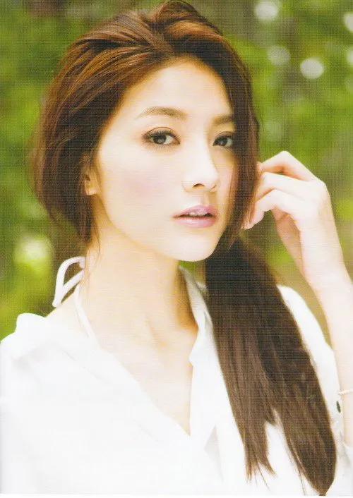 Stunning, beautiful Wu Yaxin - iMedia