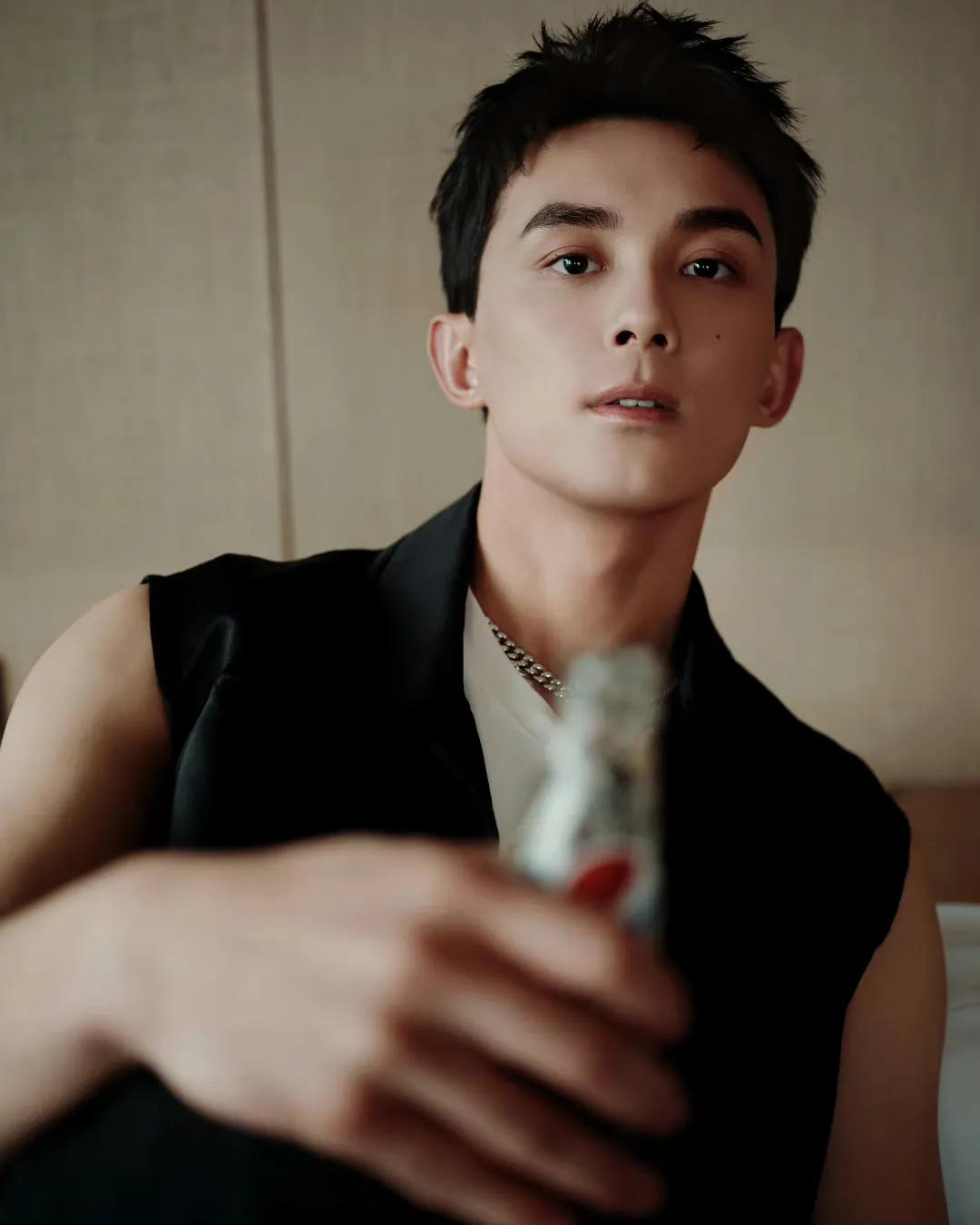 6.3 Atlas Mao Xiaotong Yang Zi Wu Lei Zhang Liangying Ding Yuxi Tan ...