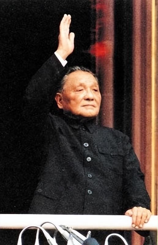 In 1983, Jet Li wrote a letter to Deng Gong. Deng Gong wrote three ...