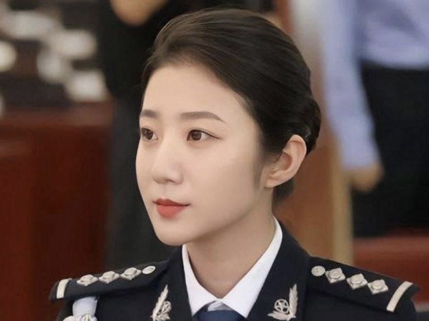 Zhang Jinyu was once again pushed to the forefront, what is the hero behind it doing? - iMedia