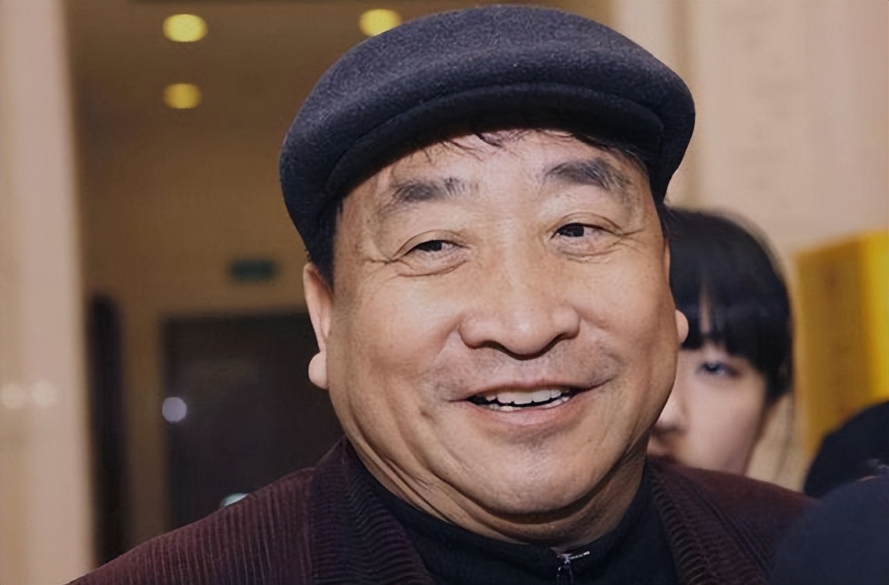 The only foreigner who can speak cross talk, Jiang Kun took the ...