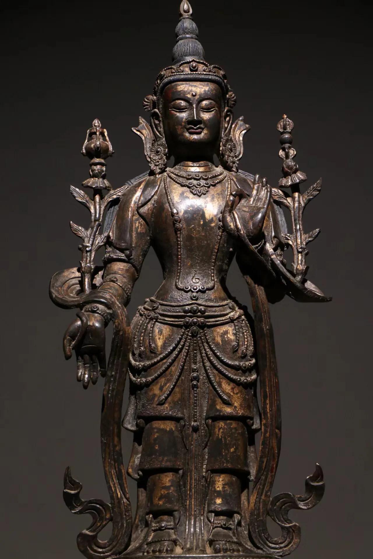 Vajra-handed Bodhisattva statue bronze standing posture graceful copper ...
