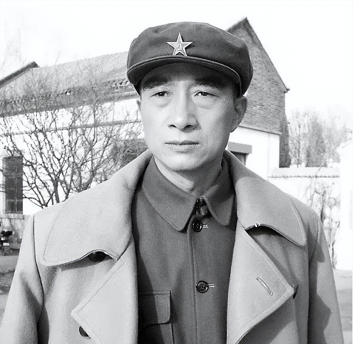 In 1955, on the eve of the conferring ceremony, Chen Guang committed ...