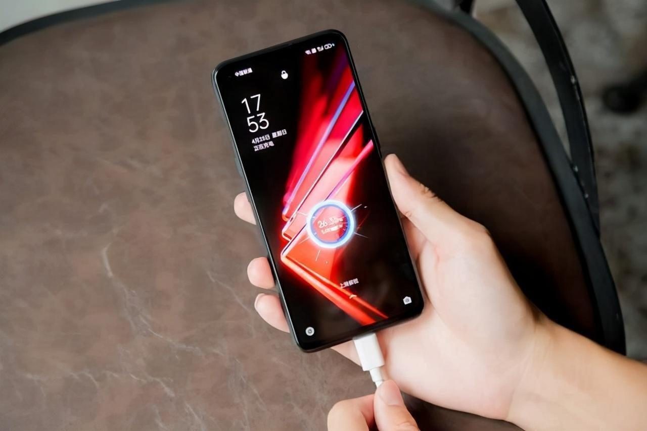 300W fast charging mobile phone is here! Fully charged in 5 minutes ...