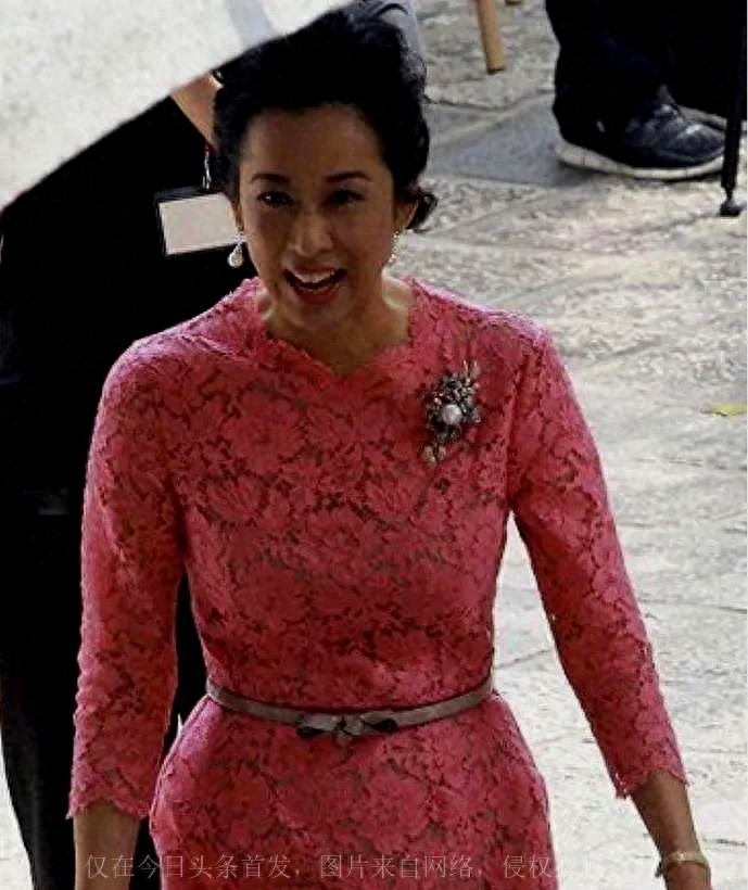 Courage is commendable: Zhu Lingling once again left the wealthy family ...