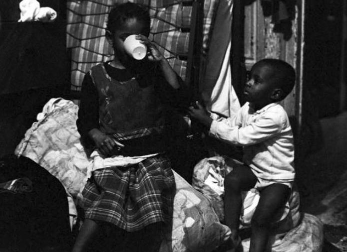 "Poverty" and "unemployment" behind American prosperity in the 1960s ...