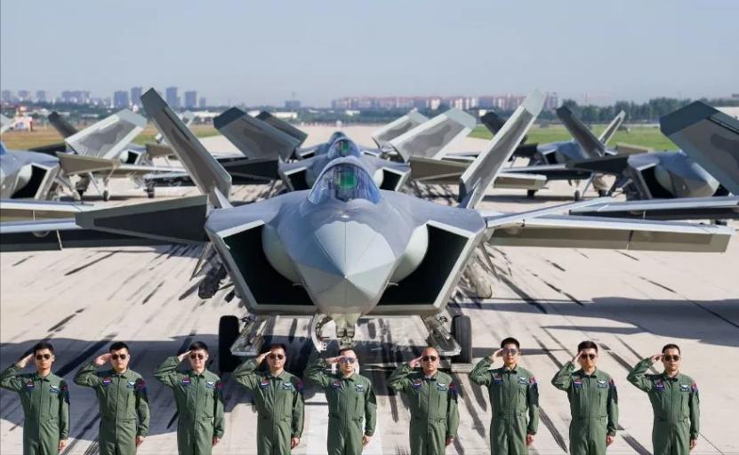 The United States and Russia bow down! The world's first stealth bomber ...