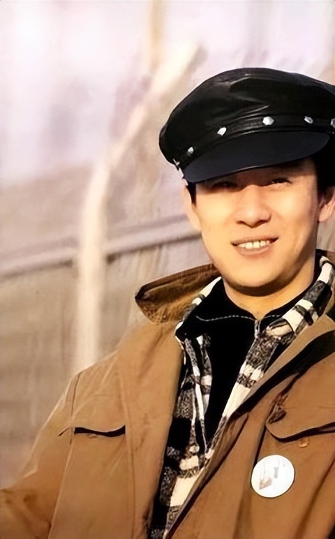 Neiyu discovered a frozen-aged male god, who was the only one who ...