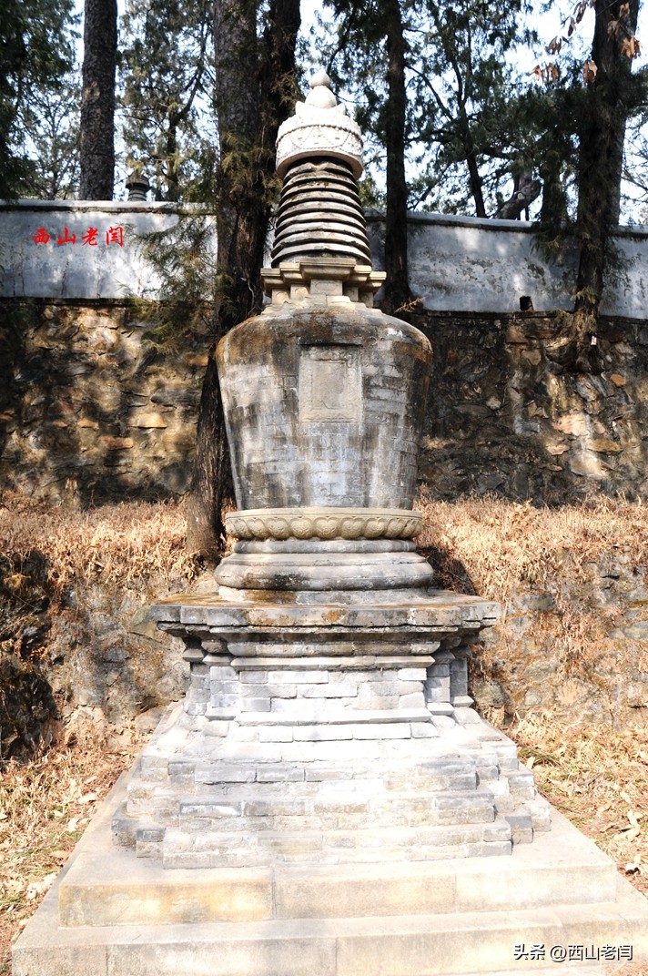 Xin Chunzhen Chang, the 15th abbot of Tanzhe Temple in the Qing Dynasty ...
