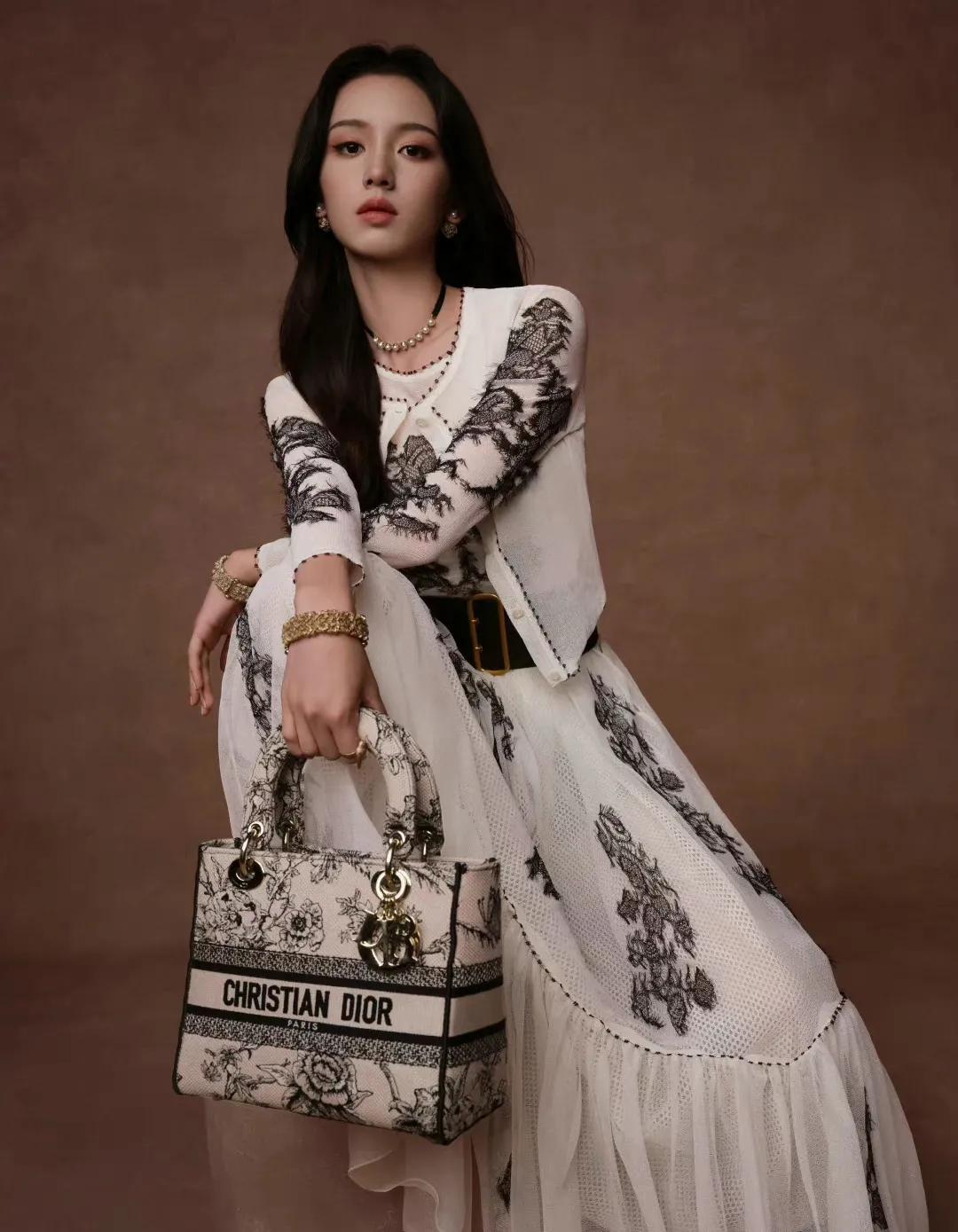 95 The four faces of Xiaohua, Zhou Ye, Wang Churan, Liu Haocun, Song Zuer. - iMedia