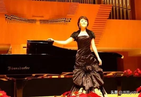 The "Little Queen of Music" Luo Fei was willing to become the mistress ...