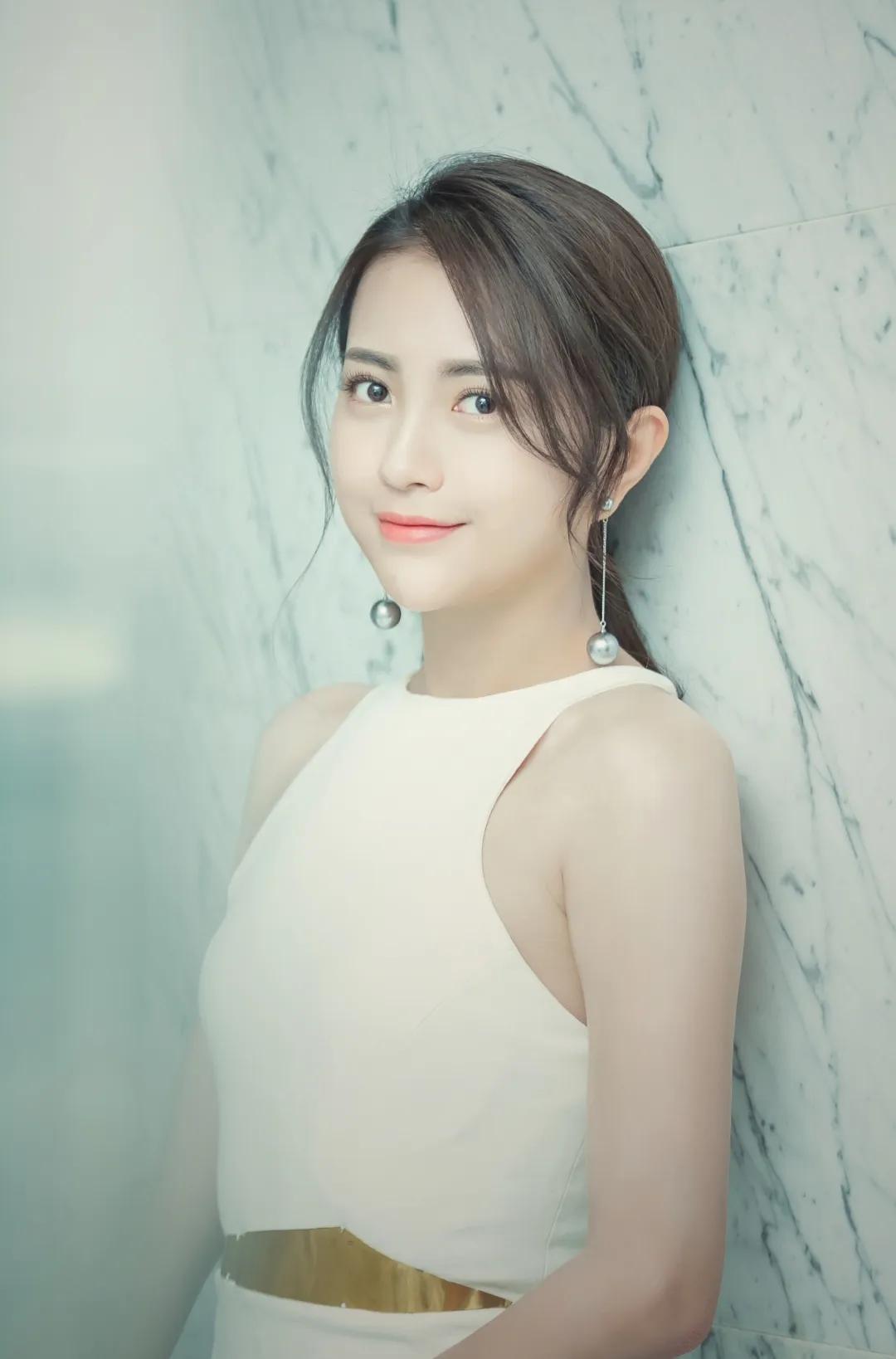 Bao Beier's late-night tryst with a beautiful woman sparked heated ...