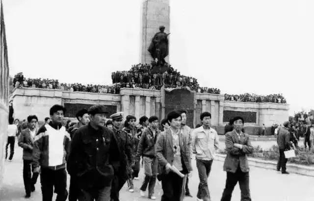 Old Dalian Image—Old Image of People's Square - iNEWS