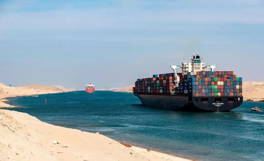 When the Chinese fleet sailed around the world for the first time, it ...