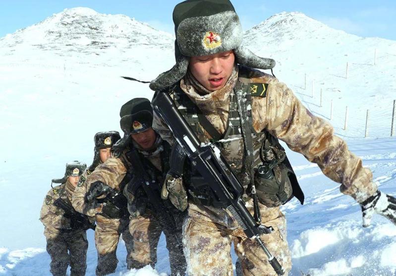 The forgotten soldier of the national army, who has been guarding the ...