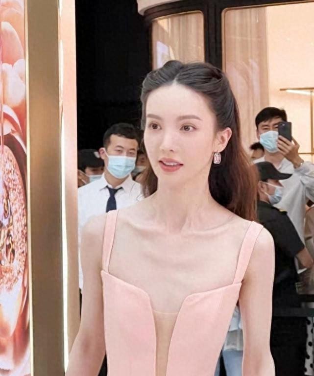 It's time to stop these 4 "abnormal" aesthetics that are slowly growing ...