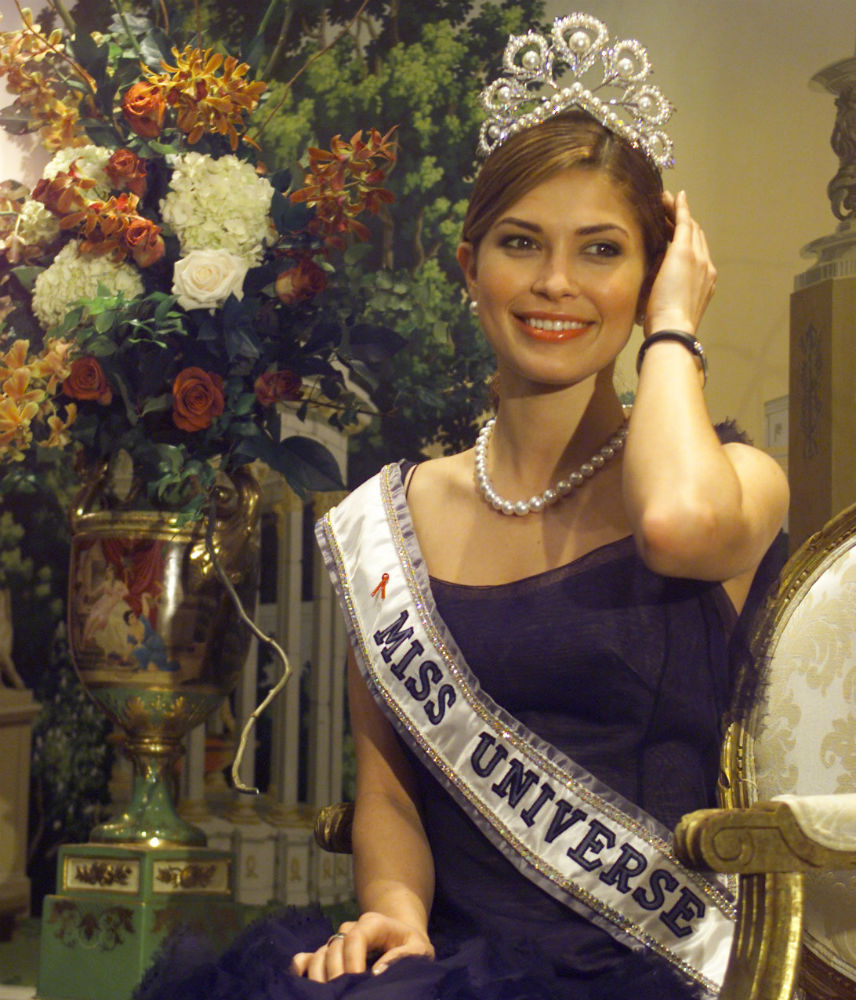 Female Panama Justine Pasek - iNEWS