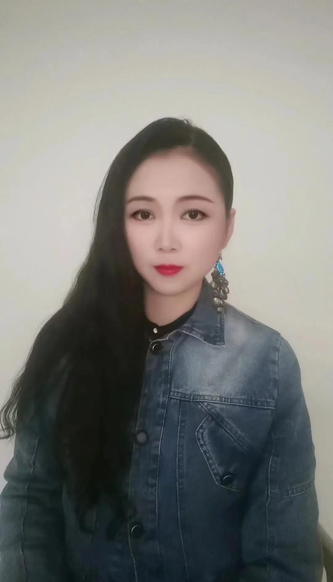 After "Honoring Father and Mother" singer Daping Wu Guangquan performed ...