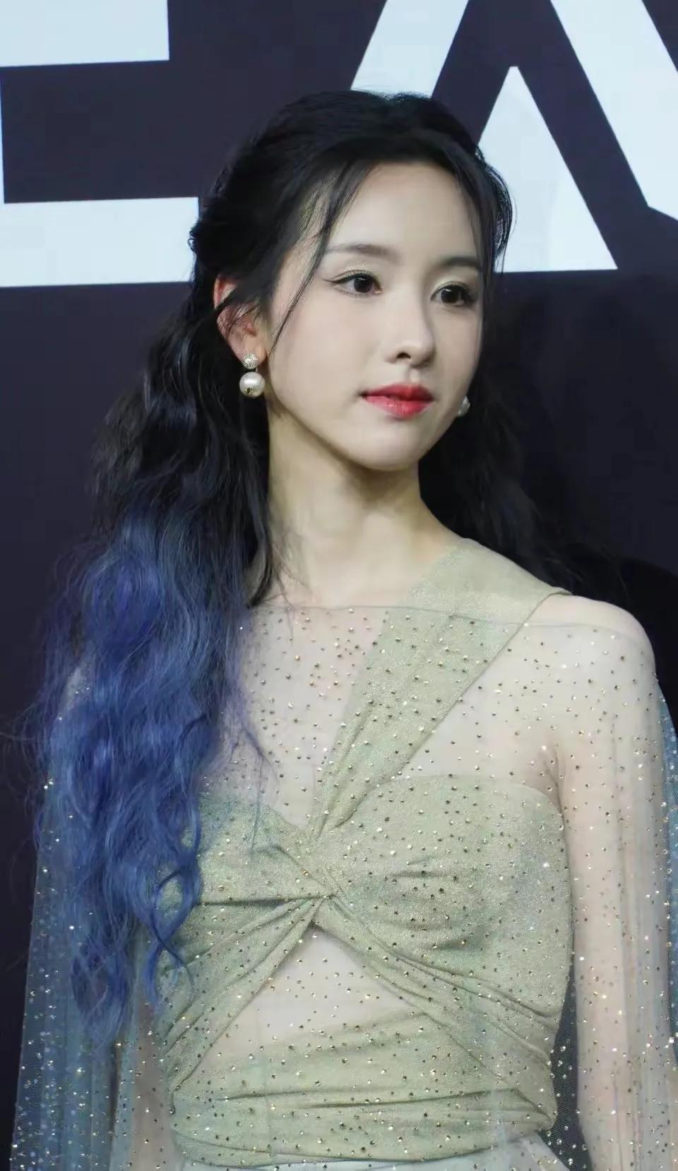 GQ Red Carpet Bimei, Chen Duling's Exotic Princess, Yang Ying's Human ...