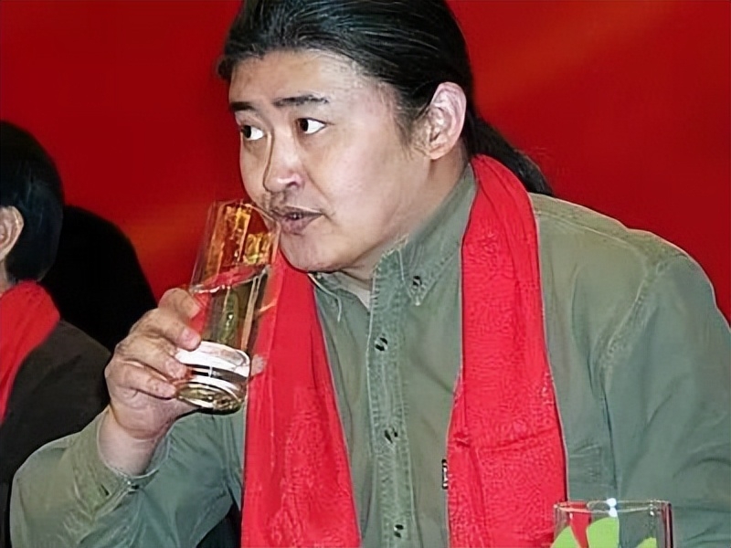 The current situation of the famous singer Liu Huan: He is addicted to ...