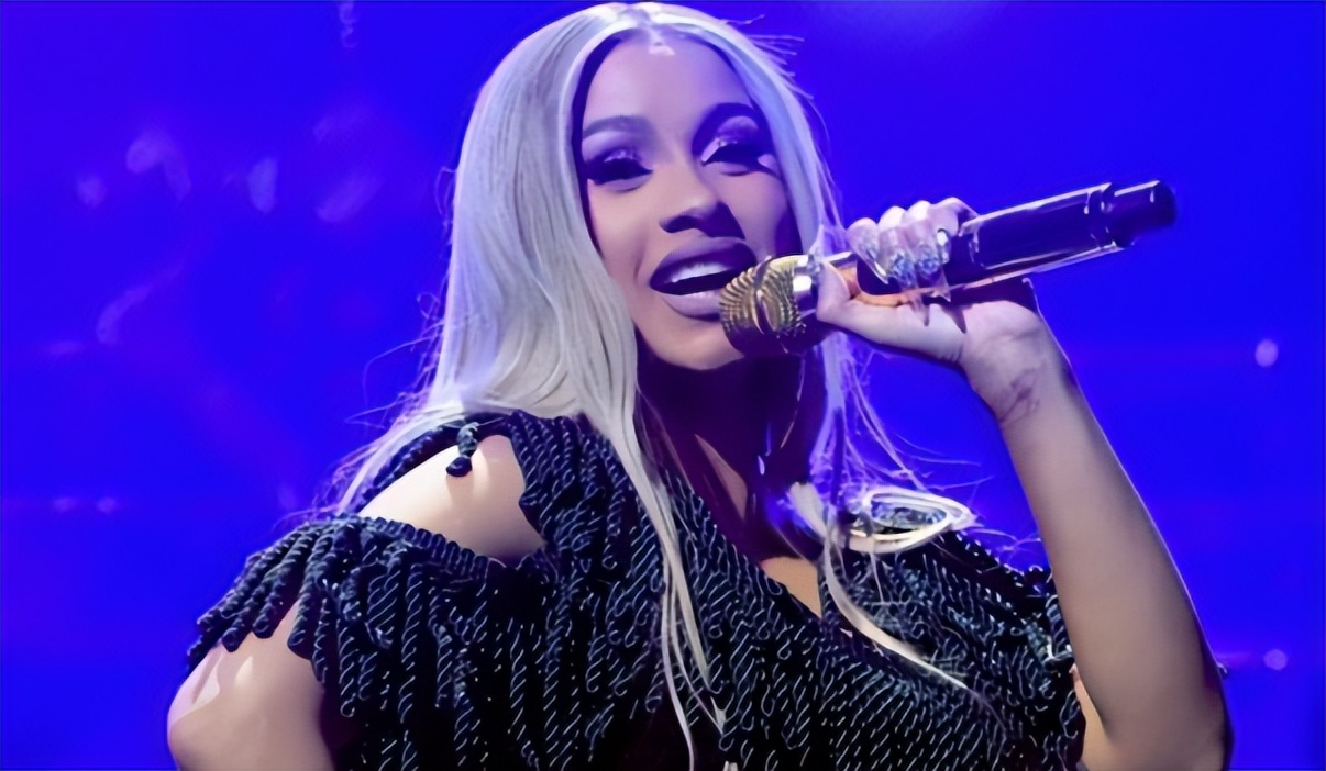 American actress Cardi B caused controversy, did not wear underwear at ...