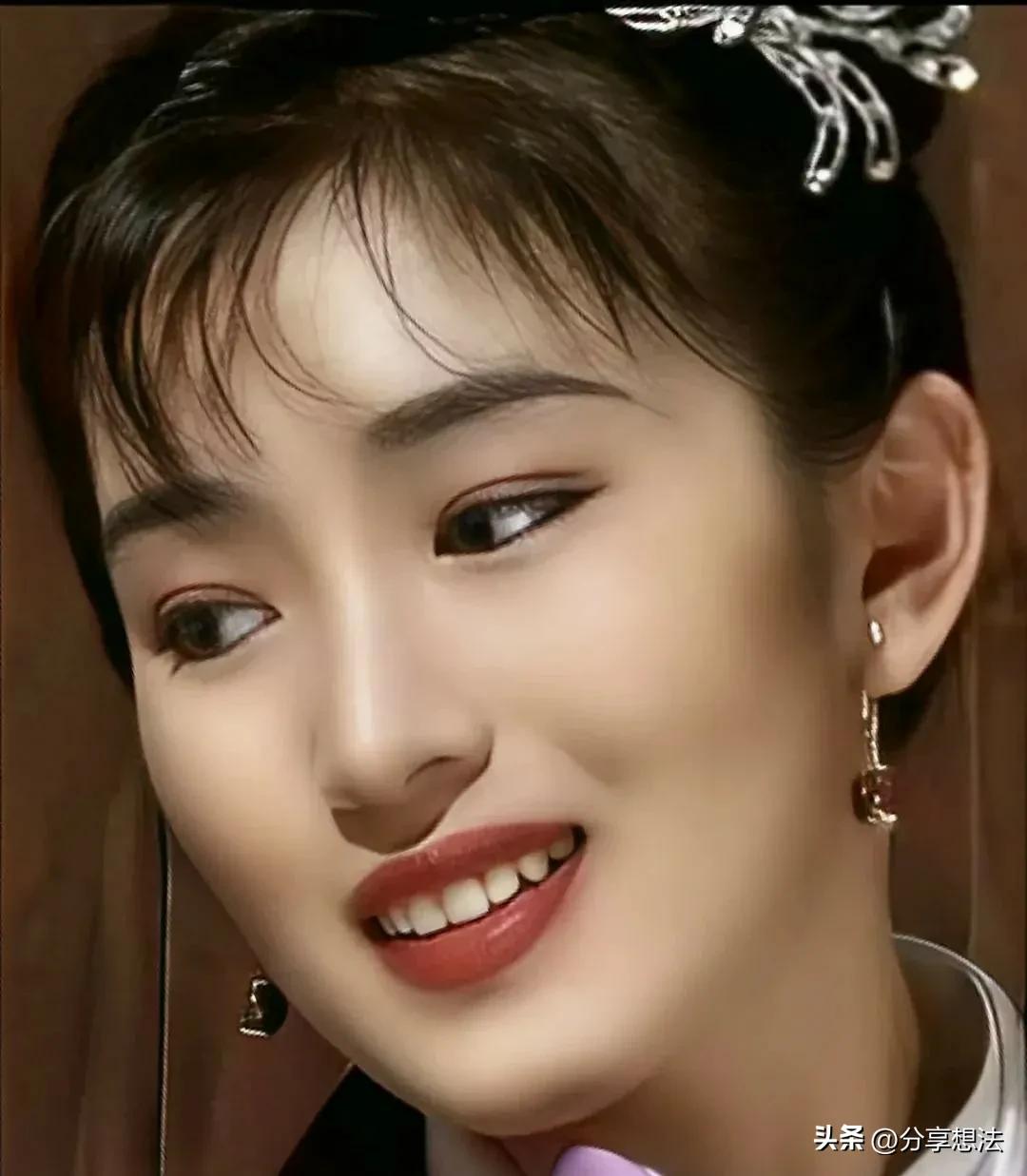 Gong Li star wallpaper (2) - iNEWS