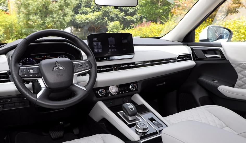 A reborn change, the 2023 Outlander returns to the real image exposure ...