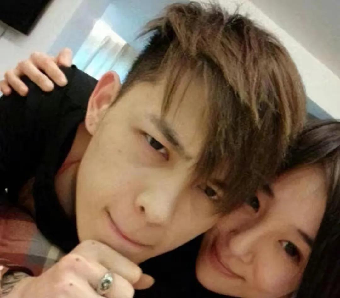 Wu Jinyan Hong Yao's love affair was exposed, the two are suspected of ...