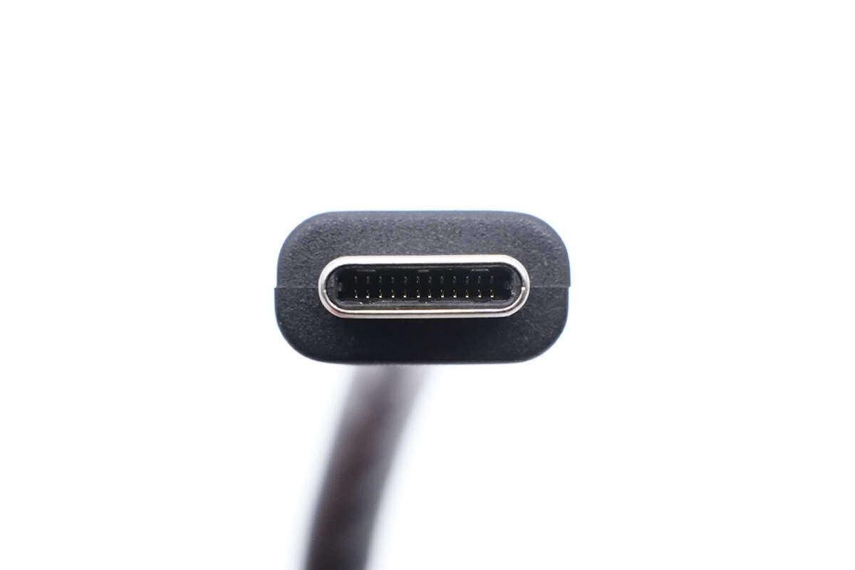 Very cheap but super performance, Dell 240W 40Gbps lightning cable ...