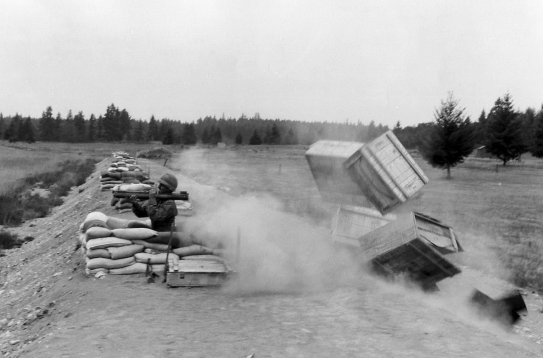 Anti-armor rocket launcher - M72 light anti-armor weapon - iMedia