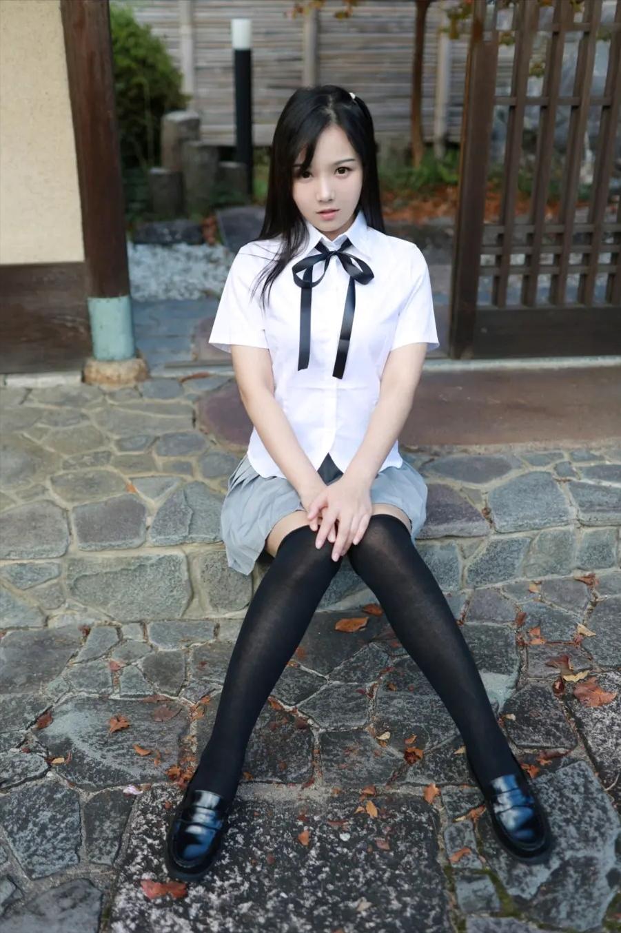 Xu Weiwei Mia: Pure in the sun - iMedia