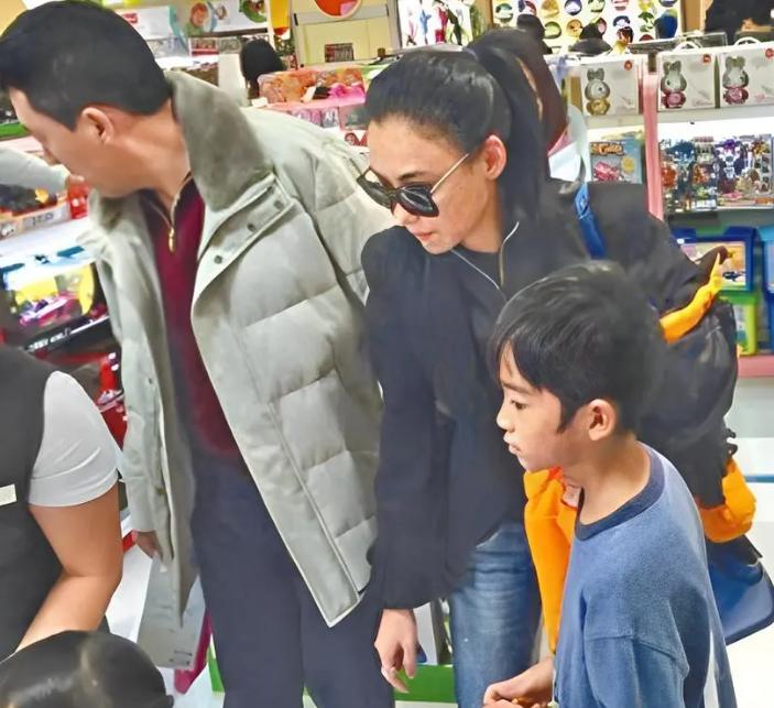 Cecilia Cheung wants to sue Sun Donghai? The stoppage is for physical ...