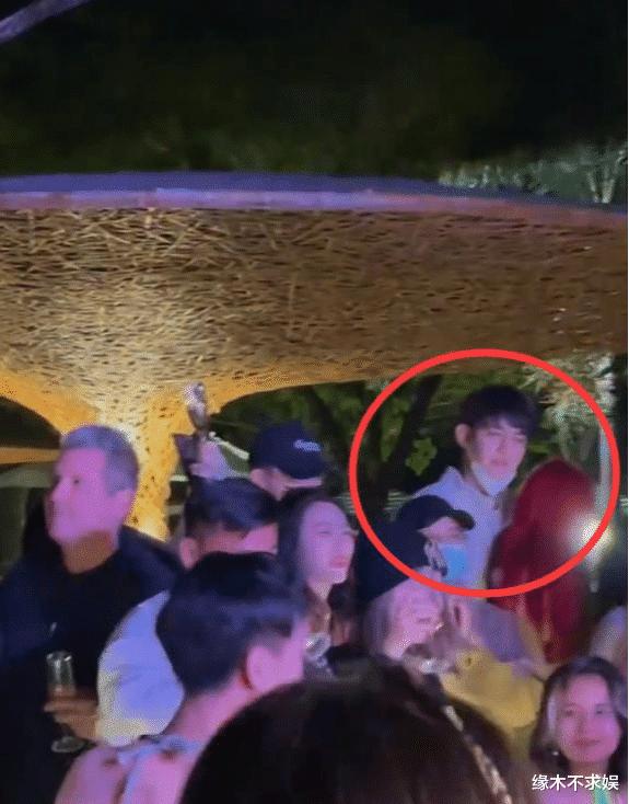 Huang Jingyu's fans exposed Tang Xiaotian's love affair, and made ...