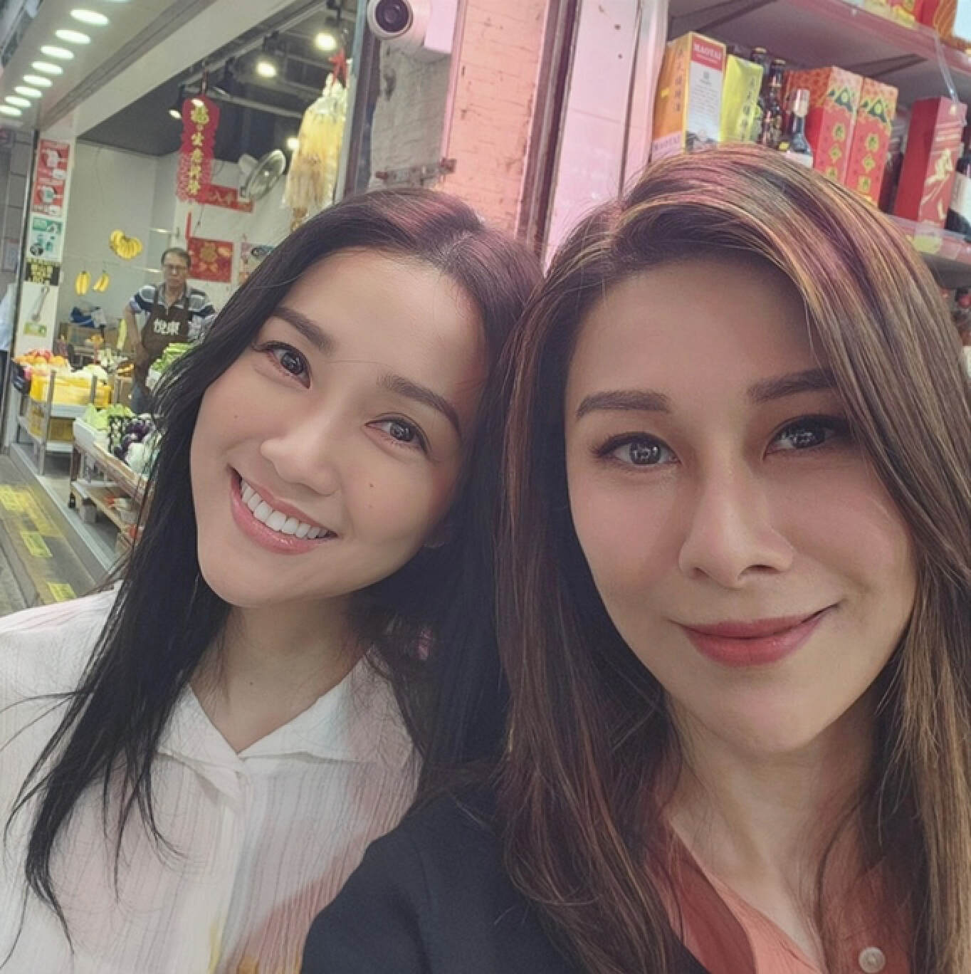 A well-known Hong Kong actress announced her comeback to film dramas ...