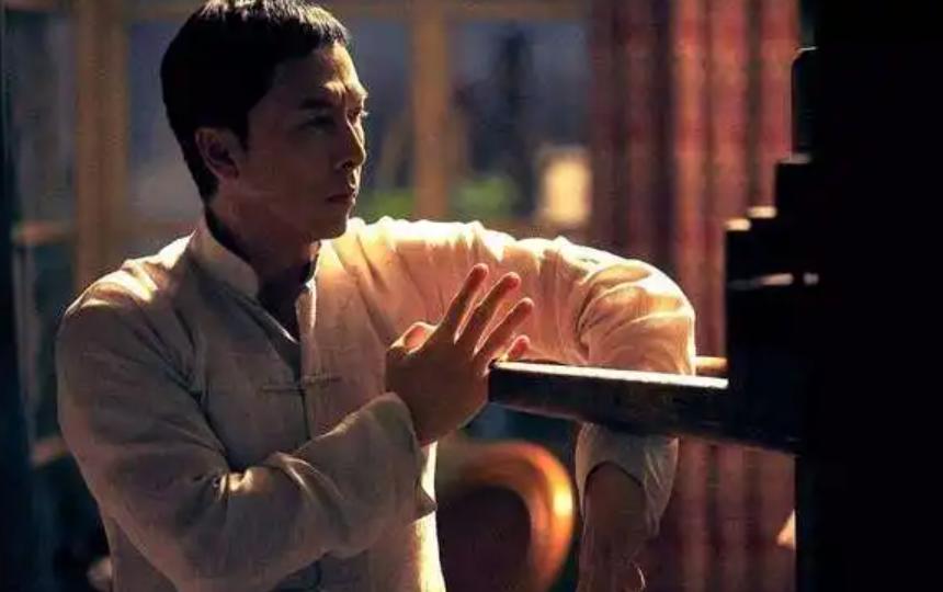 The real Ip Man in history, short in stature, likes smoking big ...