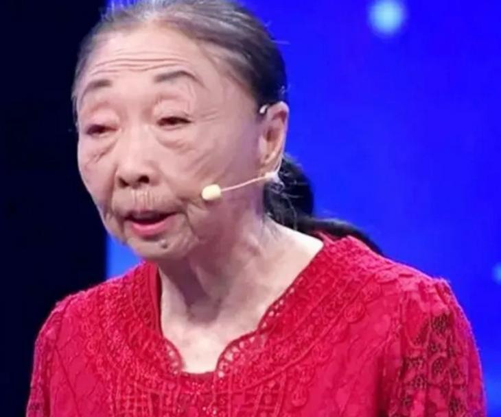 Li Yucheng's new dynamic chooses lentils alone, and looks haggard as if ...