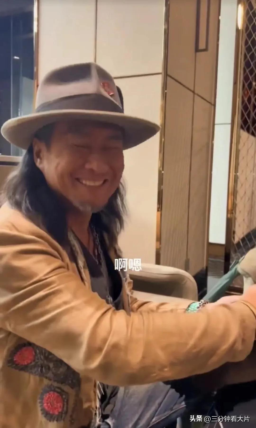 New romance?58-year-old Sun Xing interacted closely with a wealthy ...