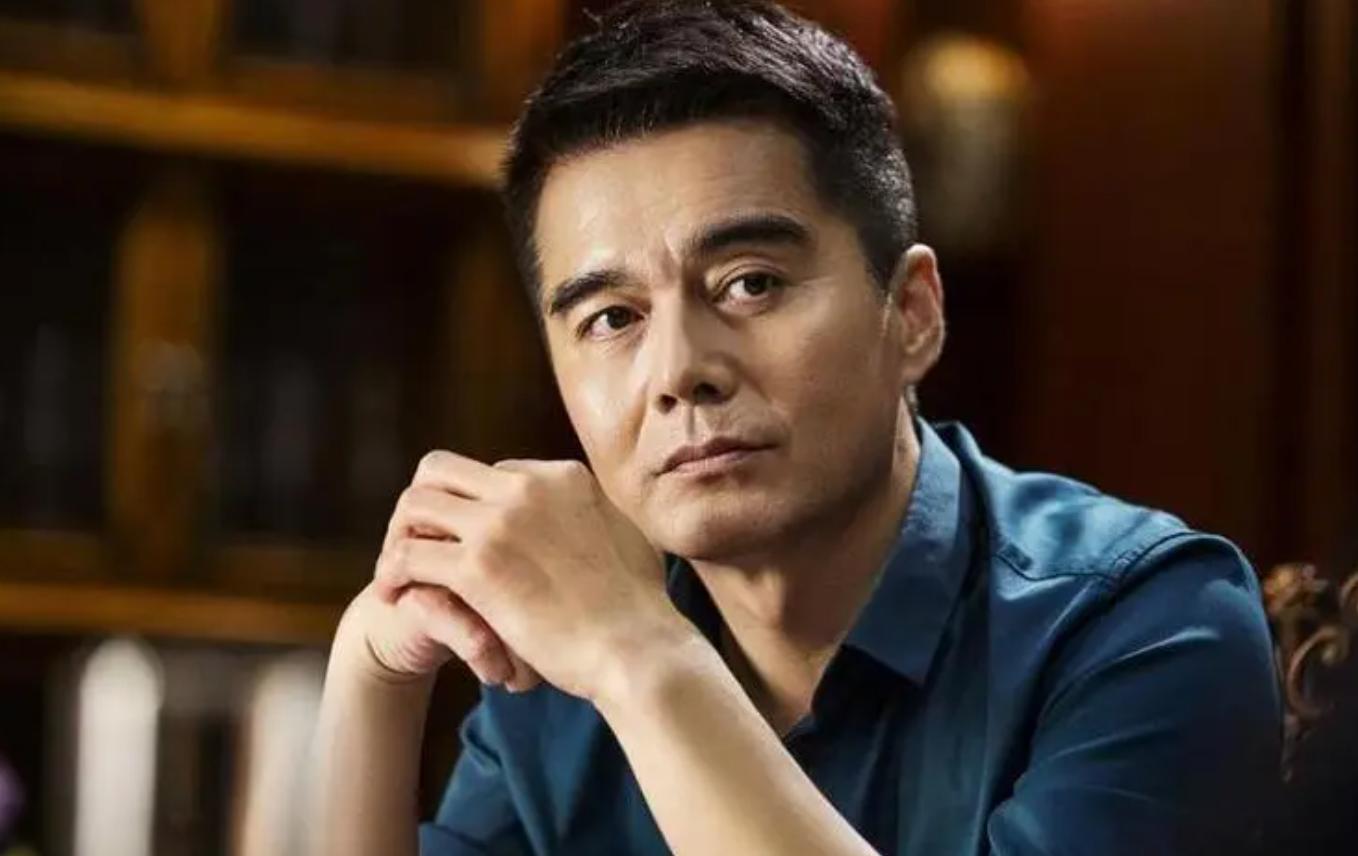 Xu Yajun and his 12-year-old four-married wife Hanxiu love each other, they look at each other ...