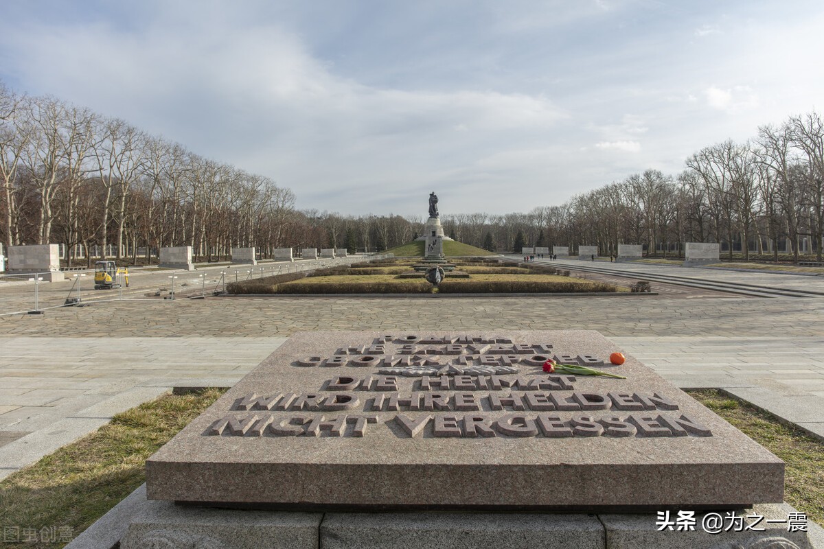 If global competition is a "chicken-eating" game, why did the Soviet ...