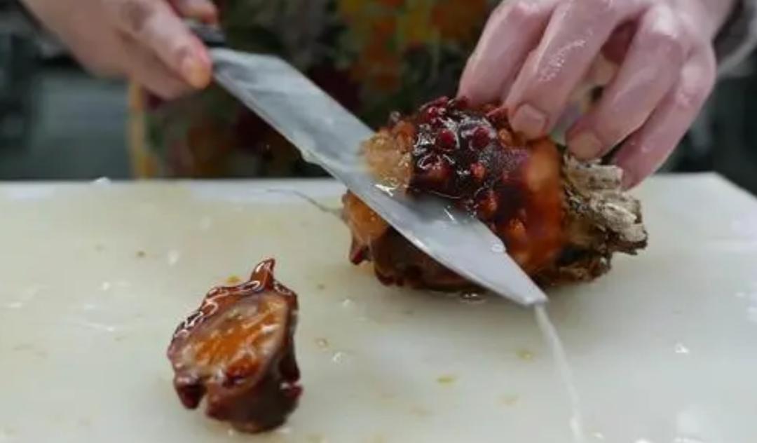 "Reverse evolution" eats their own brains and wants to turn plants into ...