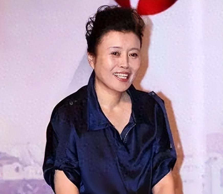 Sun Honglei conquered 6 actresses, with a hot figure and stunning looks ...