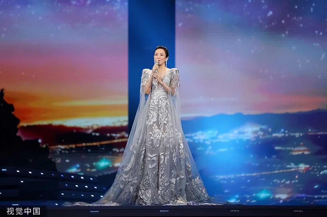 Live pictures of the Gala in the Greater Bay Area: Jackie Chan, Zhang Ziyi, Andy Lau singing ...